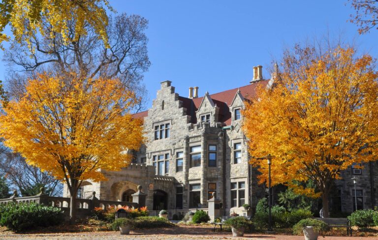 2025 Best Private Schools in Philadelphia - College Transitions