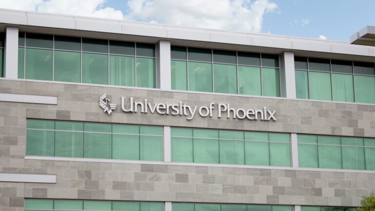 Online College Review: University of Phoenix - College Transitions