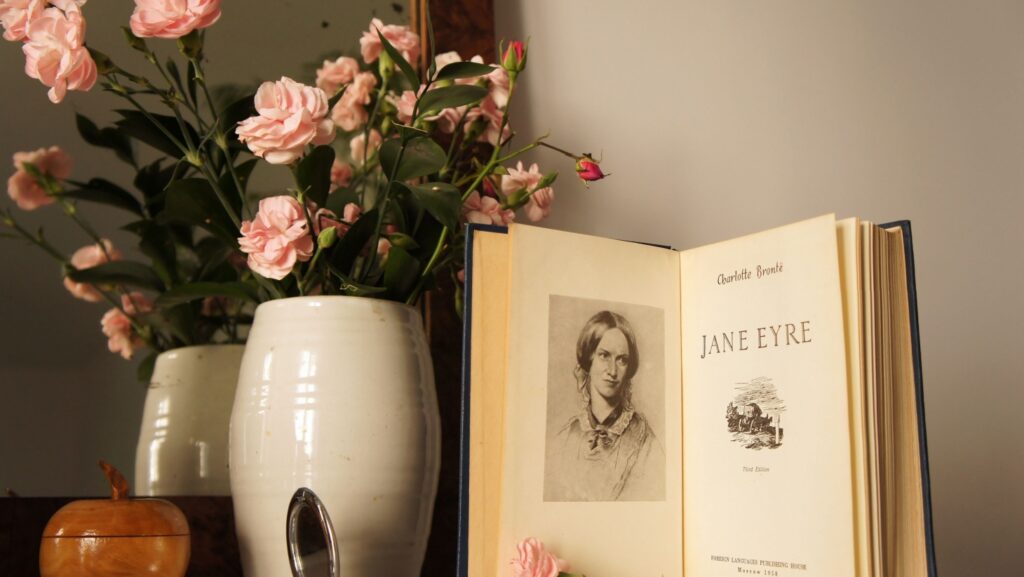 Jane Eyre Characters with Analysis - College Transitions
