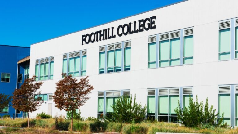 25 Best Community Colleges in California - 2024 - College Transitions
