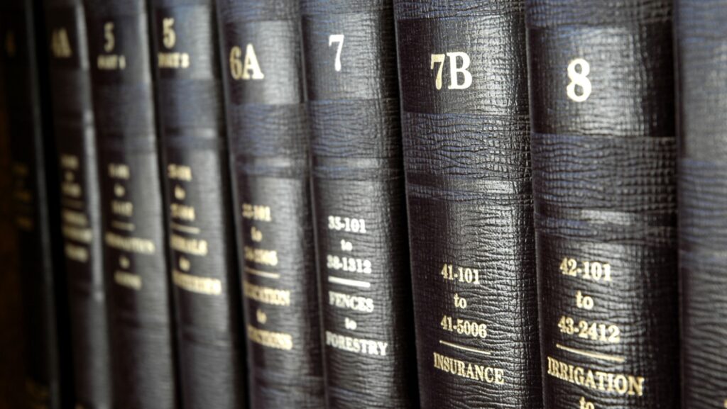 101 Weird Laws in the US - College Transitions
